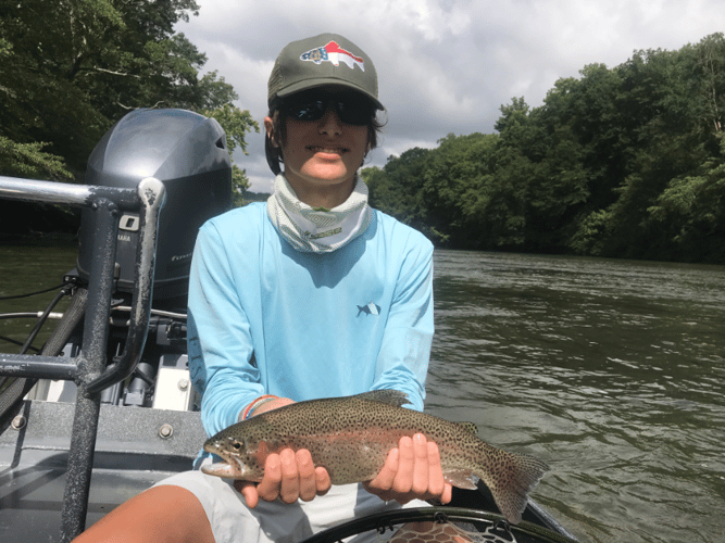 River Through Atlanta in Roswell, Georgia: Captain Experiences