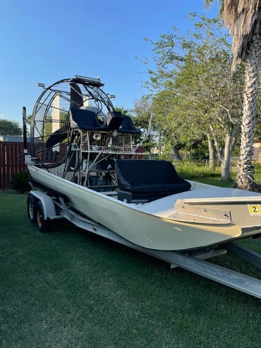 Barefoot Charters in Ingleside, Texas: Captain Experiences