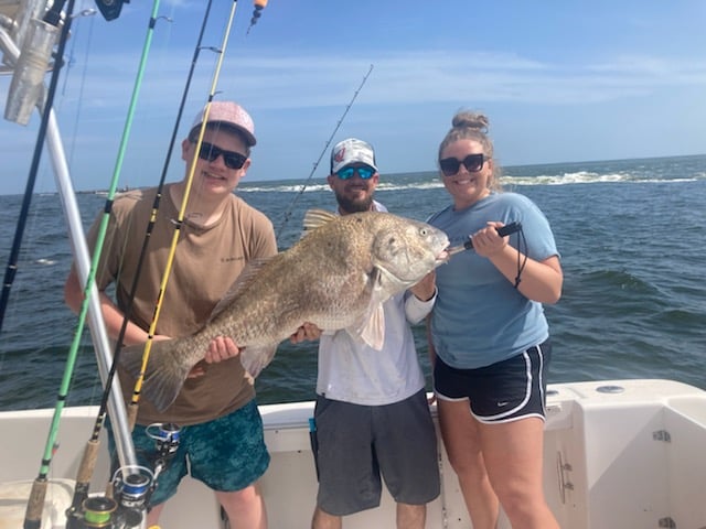 Bay/Jetty 32' In Galveston