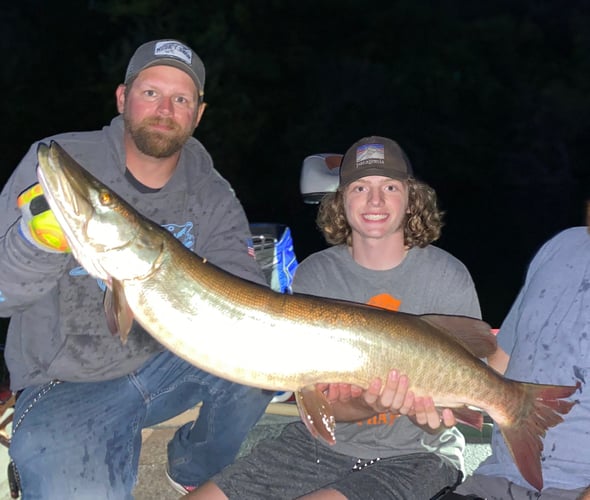 Tennessee Musky Guide with Captain Experiences