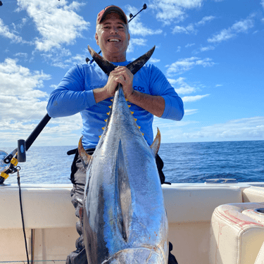 Overnight Canyon Tuna In Shelter Island